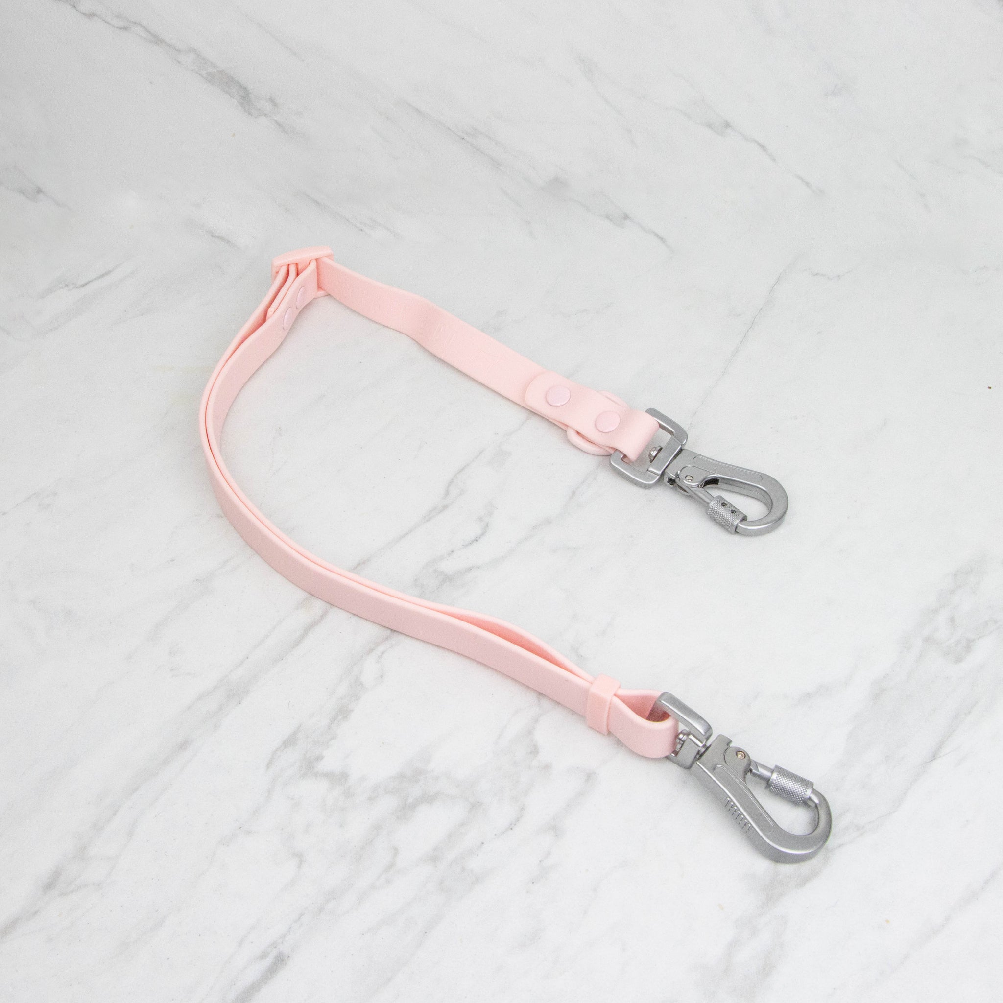 Weatherproof Multi-Use Dog Connector & Traffic Handle | Parker & Co.