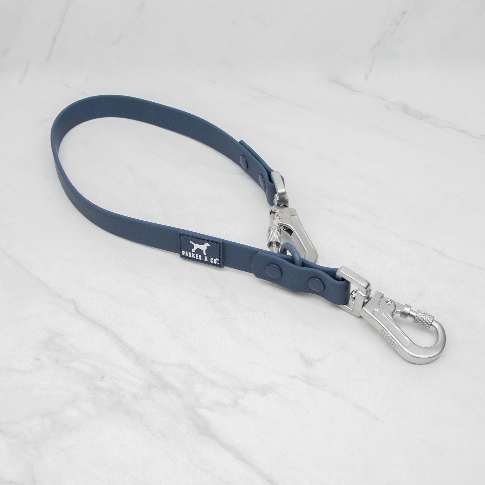 Solace Waterproof Multi-Dog Connector / Traffic Handle – Parker & Co.