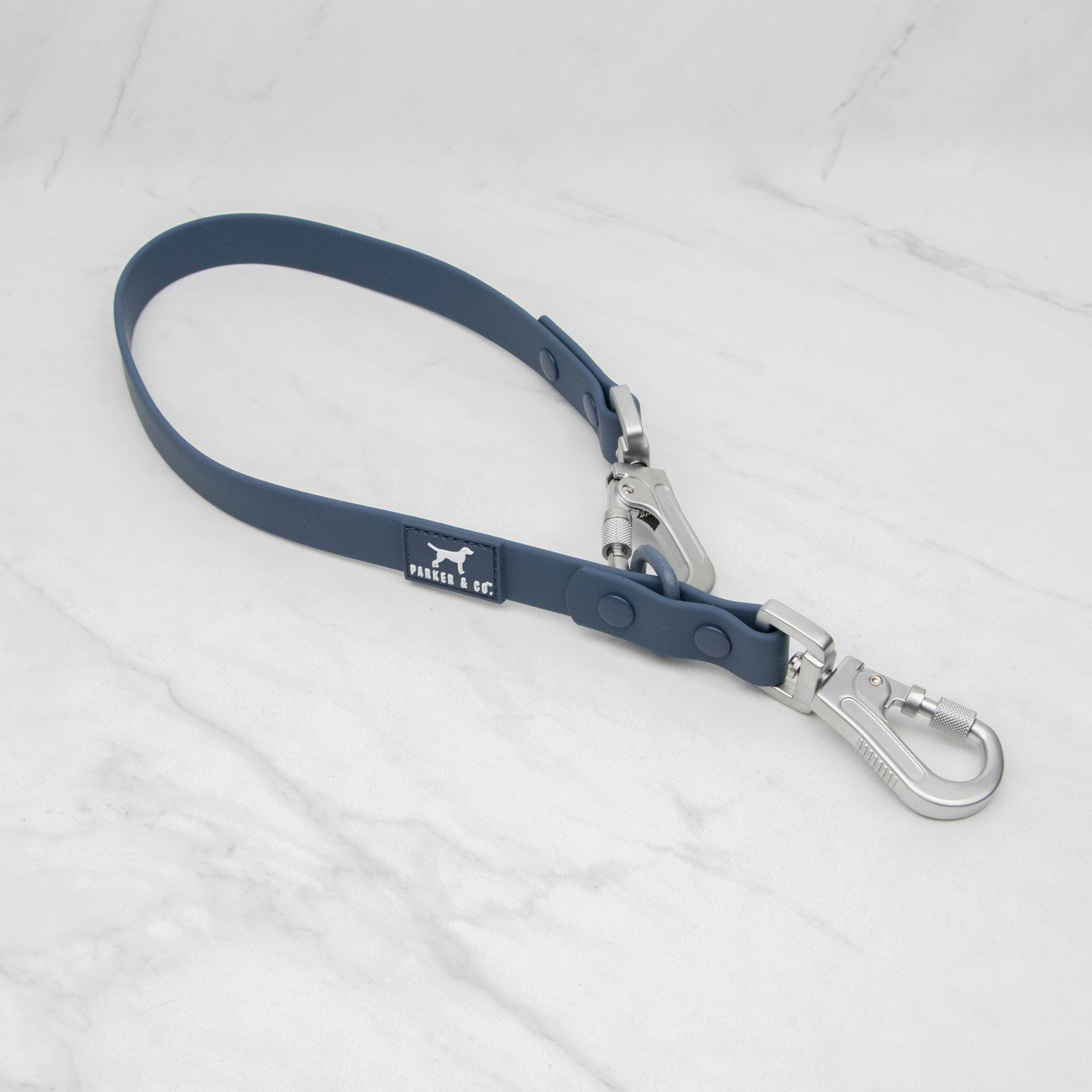 Solace Waterproof Multi-Dog Connector / Traffic Handle – Parker & Co.